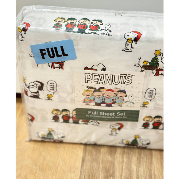 Peanuts | Bedding | Snoopy Peanuts Gang Caroling Full Sheets Snoopy Christmas Sheets | Poshmark